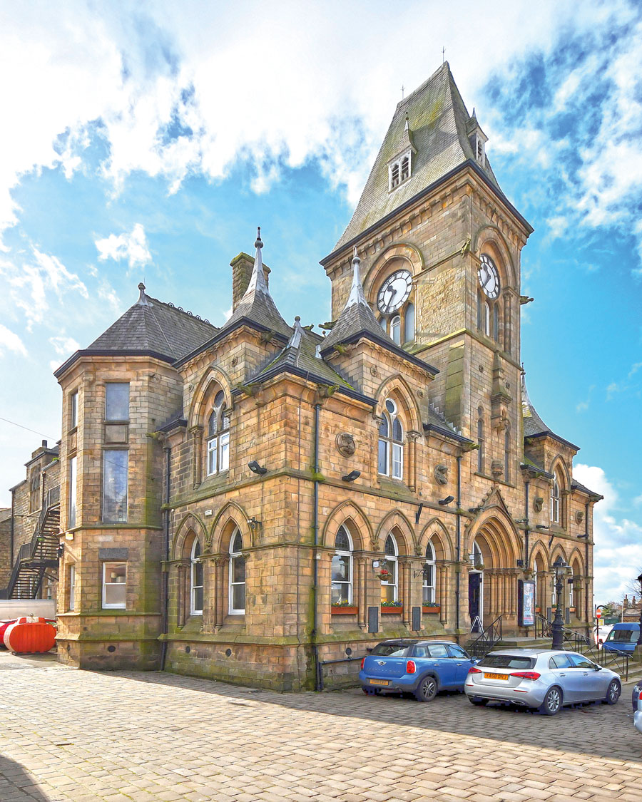 Yeadon Town Hall Given A New Lease Of Life - Yorkshire Reporter
